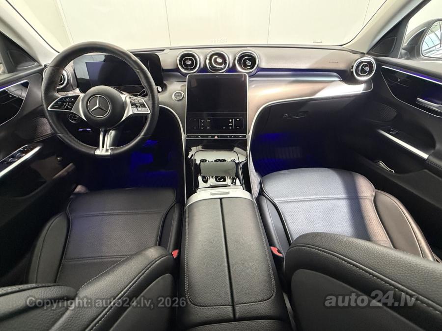 White Mercedes-Benz C-Class 2022 in Tartu, with an engine capacity of 2.00 L and mileage of 213 thousand km for 25900 €, photo 6 on AUTOMOTO.COM.LV