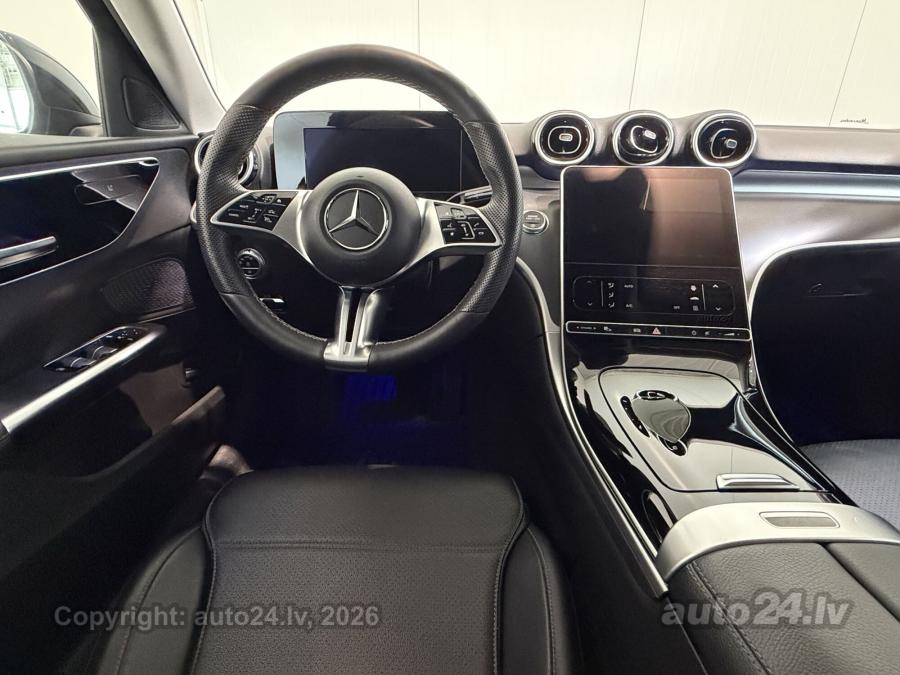 White Mercedes-Benz C-Class 2022 in Tartu, with an engine capacity of 2.00 L and mileage of 213 thousand km for 25900 €, photo 11 on AUTOMOTO.COM.LV