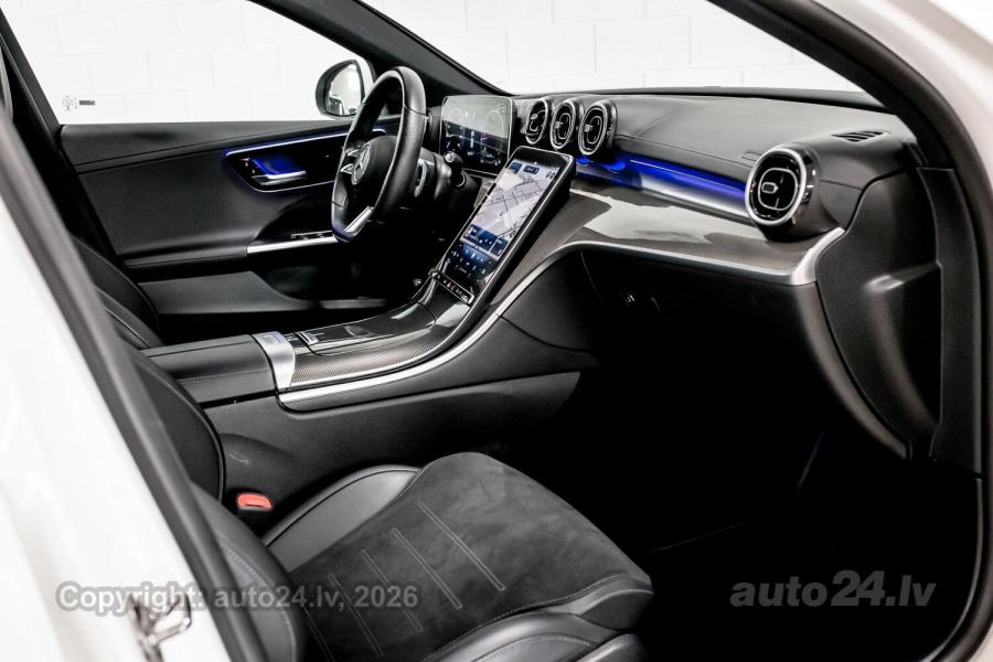 White Mercedes-Benz C-Class 2022 in Parnu, with an engine capacity of 2.00 L and mileage of 249 thousand km for 21900 €, photo 12 on AUTOMOTO.COM.LV