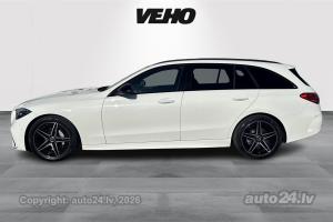 White Mercedes-Benz C-Class 2022 in Parnu, with an engine capacity of 2.00 L and mileage of 83 thousand km for 33900 €, photo 5 on AUTOMOTO.COM.LV