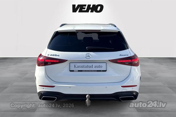 White Mercedes-Benz C-Class 2022 in Parnu, with an engine capacity of 2.00 L and mileage of 83 thousand km for 33900 €, photo 7 on AUTOMOTO.COM.LV