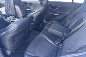 White Mercedes-Benz C-Class 2022 in Parnu, with an engine capacity of 2.00 L and mileage of 83 thousand km for 33900 €, photo 13 on AUTOMOTO.COM.LV
