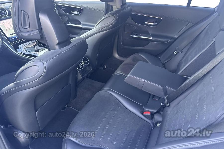 White Mercedes-Benz C-Class 2022 in Parnu, with an engine capacity of 2.00 L and mileage of 83 thousand km for 33900 €, photo 13 on AUTOMOTO.COM.LV