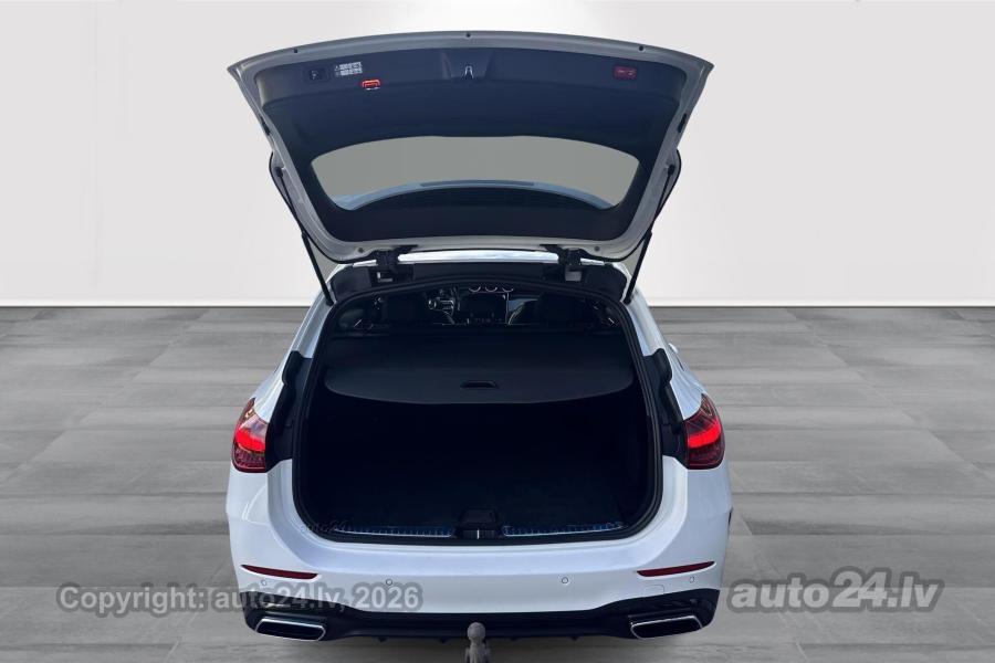 White Mercedes-Benz C-Class 2022 in Parnu, with an engine capacity of 2.00 L and mileage of 83 thousand km for 33900 €, photo 16 on AUTOMOTO.COM.LV