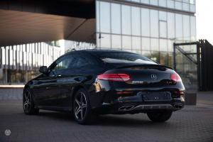 Black Mercedes-Benz C43 AMG 2017 in Vilnius, with an engine capacity of 3.00 L and mileage of 60 thousand km for 27800 €, photo 7 on AUTOMOTO.COM.LV