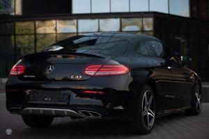 Black Mercedes-Benz C43 AMG 2017 in Vilnius, with an engine capacity of 3.00 L and mileage of 60 thousand km for 27800 €, photo 10 on AUTOMOTO.COM.LV
