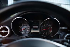 Black Mercedes-Benz C43 AMG 2017 in Vilnius, with an engine capacity of 3.00 L and mileage of 60 thousand km for 27800 €, photo 13 on AUTOMOTO.COM.LV