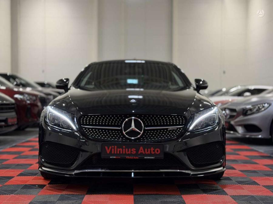 Черный Мерседес C43 AMG 2017 в Вильнюс, объемом двигателя 3.00 л и пробегом 60 тыс. км за 26990 €, фото 3 на AUTOMOTO.COM.LV