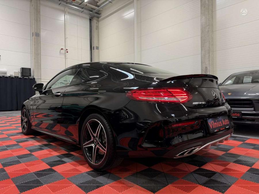 Черный Мерседес C43 AMG 2017 в Вильнюс, объемом двигателя 3.00 л и пробегом 60 тыс. км за 26990 €, фото 7 на AUTOMOTO.COM.LV