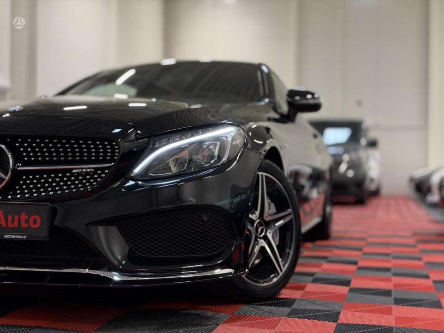 Черный Мерседес C43 AMG 2017 в Вильнюс, объемом двигателя 3.00 л и пробегом 60 тыс. км за 26990 €, фото 9 на AUTOMOTO.COM.LV