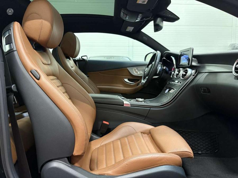 Черный Мерседес C43 AMG 2017 в Вильнюс, объемом двигателя 3.00 л и пробегом 60 тыс. км за 26990 €, фото 20 на AUTOMOTO.COM.LV
