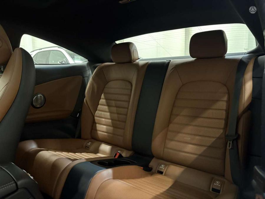 Черный Мерседес C43 AMG 2017 в Вильнюс, объемом двигателя 3.00 л и пробегом 60 тыс. км за 26990 €, фото 32 на AUTOMOTO.COM.LV