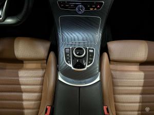 Black Mercedes-Benz C43 AMG 2017 in Vilnius, with an engine capacity of 3.00 L and mileage of 60 thousand km for 26900 €, photo 27 on AUTOMOTO.COM.LV