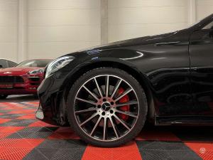 Black Mercedes-Benz C43 AMG 2019 in Vilnius, with an engine capacity of 3.00 L and mileage of 110 thousand km for 30990 €, photo 7 on AUTOMOTO.COM.LV
