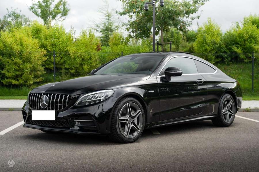 Черный Мерседес C43 AMG 2020 в Вильнюс, объемом двигателя 3.00 л и пробегом 106 тыс. км за 30500 €, фото 1 на AUTOMOTO.COM.LV