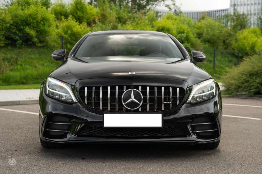 Черный Мерседес C43 AMG 2020 в Вильнюс, объемом двигателя 3.00 л и пробегом 106 тыс. км за 30500 €, фото 9 на AUTOMOTO.COM.LV