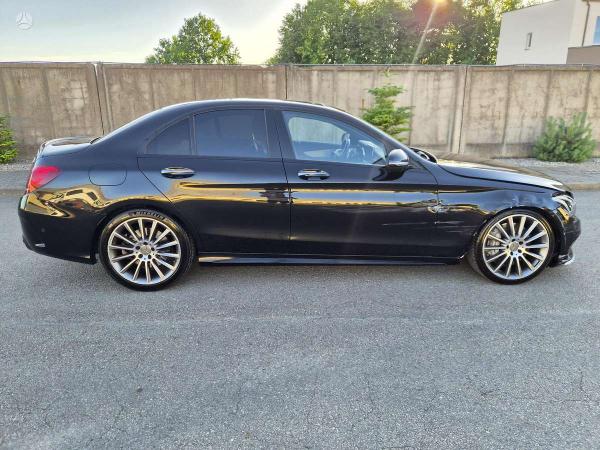 Черный Мерседес C43 AMG 2017 в Мажейкяй, объемом двигателя 3.00 л и пробегом 230 тыс. км за 15800 €, фото 5 на AUTOMOTO.COM.LV