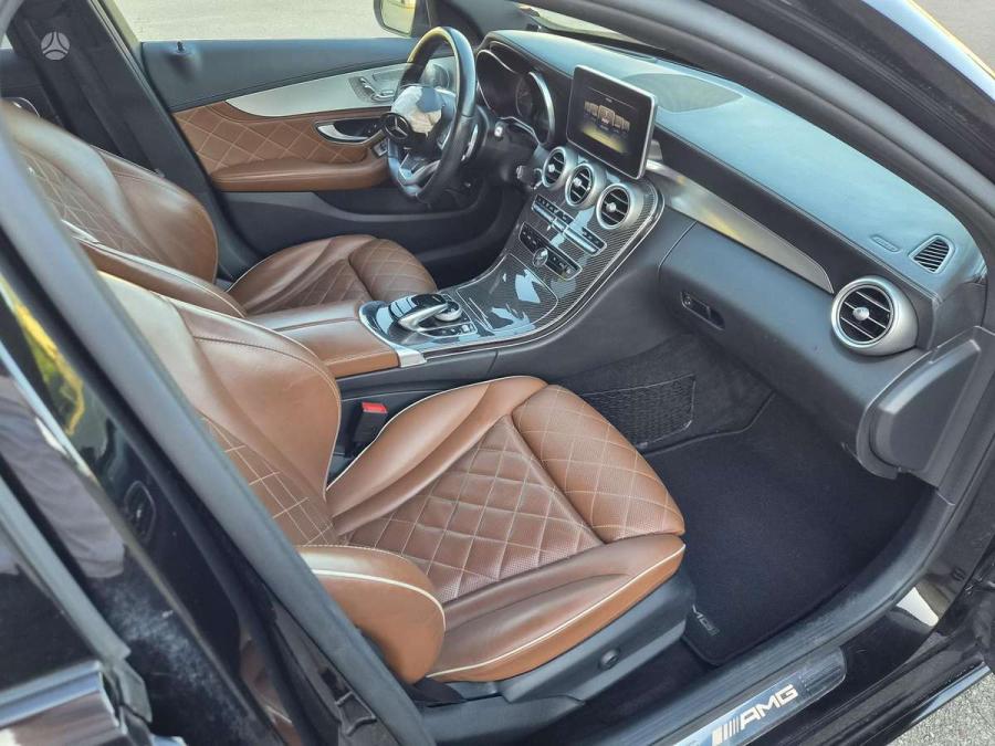 Черный Мерседес C43 AMG 2017 в Мажейкяй, объемом двигателя 3.00 л и пробегом 230 тыс. км за 15800 €, фото 9 на AUTOMOTO.COM.LV