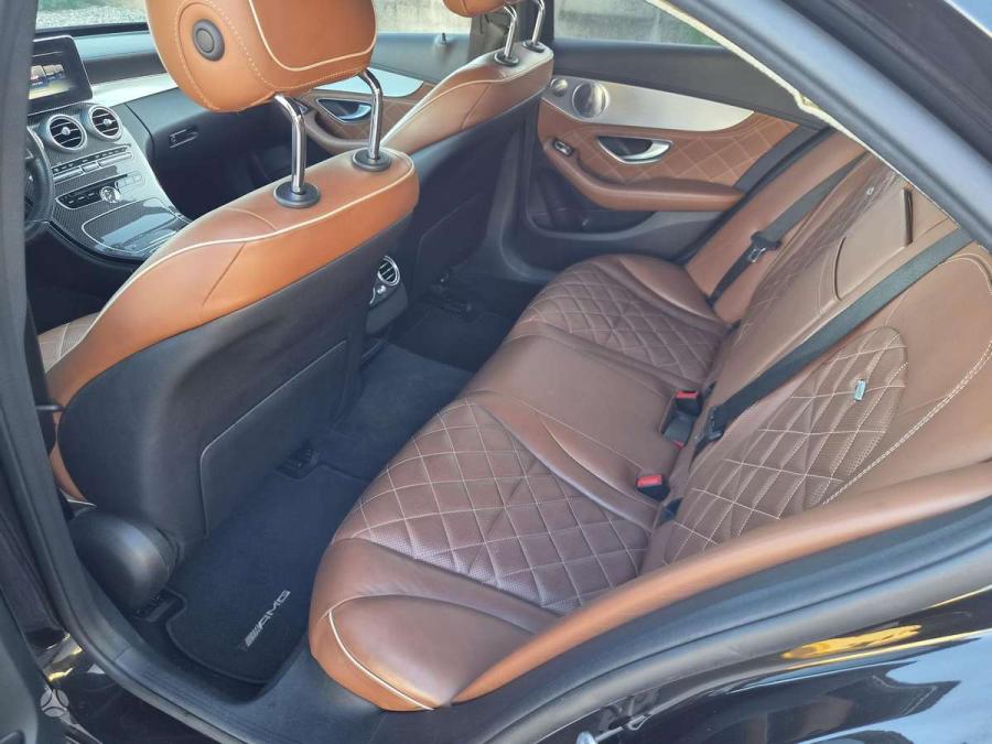 Черный Мерседес C43 AMG 2017 в Мажейкяй, объемом двигателя 3.00 л и пробегом 230 тыс. км за 15800 €, фото 12 на AUTOMOTO.COM.LV