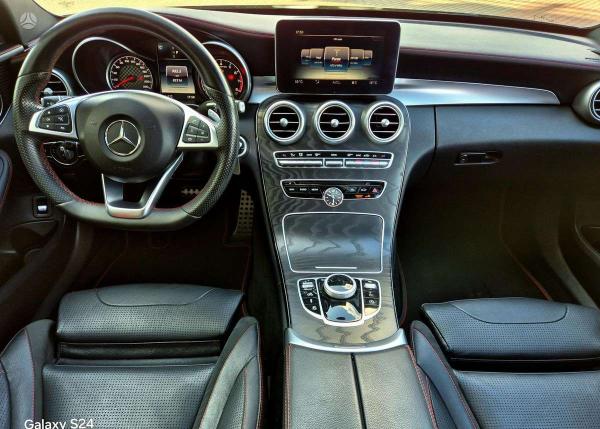 Черный Мерседес C43 AMG 2017 в Вильнюс, объемом двигателя 3.00 л и пробегом 95 тыс. км за 23700 €, фото 2 на AUTOMOTO.COM.LV