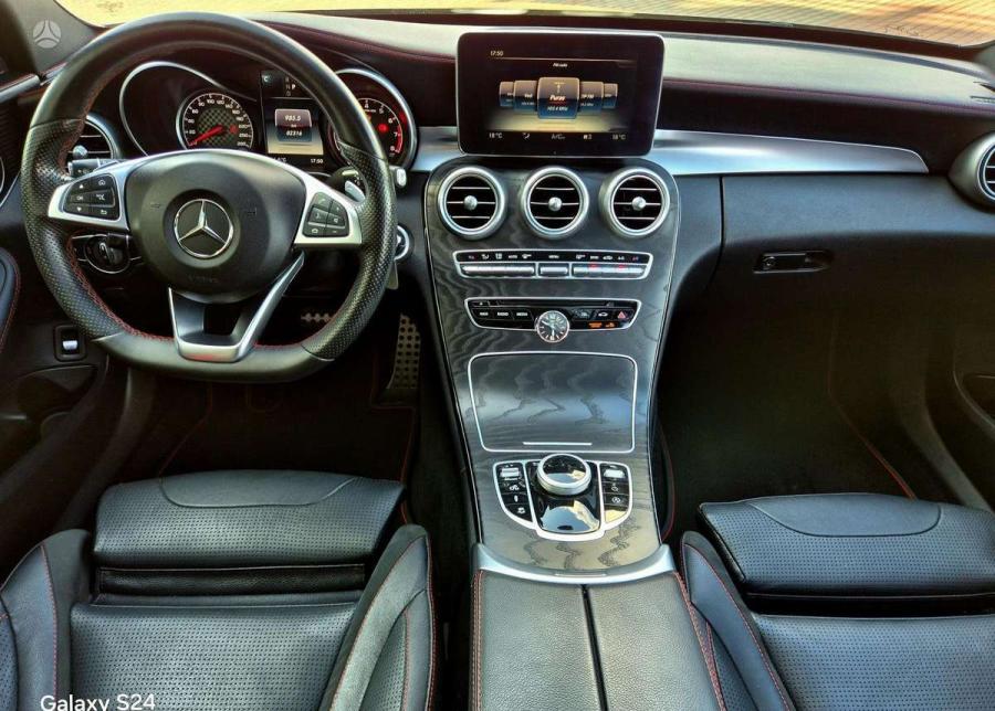 Черный Мерседес C43 AMG 2017 в Вильнюс, объемом двигателя 3.00 л и пробегом 95 тыс. км за 23700 €, фото 3 на AUTOMOTO.COM.LV