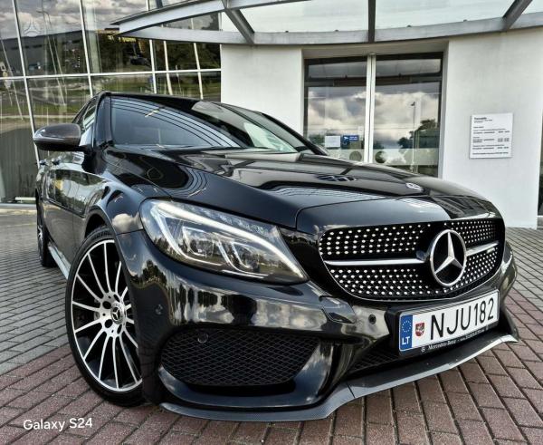 Черный Мерседес C43 AMG 2017 в Вильнюс, объемом двигателя 3.00 л и пробегом 95 тыс. км за 23700 €, фото 6 на AUTOMOTO.COM.LV