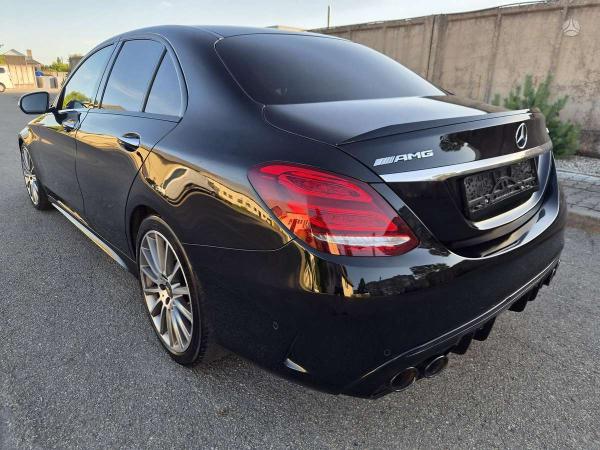 Черный Мерседес C43 AMG 2017 в Мажейкяй, объемом двигателя 3.00 л и пробегом 230 тыс. км за 14900 €, фото 3 на AUTOMOTO.COM.LV