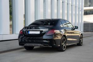 Melns Mercedes-Benz C43 AMG 2018 Viļņa, ar dzinēja tilpumu 3.00 L un nobraukumu 125 tūkst. km par 24900 €, foto 5 vietnē AUTOMOTO.COM.LV
