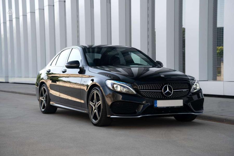 Melns Mercedes-Benz C43 AMG 2018 Viļņa, ar dzinēja tilpumu 3.00 L un nobraukumu 128 tūkst. km par 24900 €, foto 6 vietnē AUTOMOTO.COM.LV