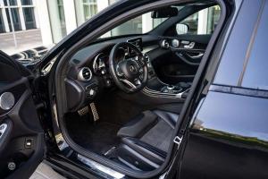Melns Mercedes-Benz C43 AMG 2018 Viļņa, ar dzinēja tilpumu 3.00 L un nobraukumu 128 tūkst. km par 24900 €, foto 17 vietnē AUTOMOTO.COM.LV