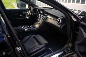 Melns Mercedes-Benz C43 AMG 2018 Viļņa, ar dzinēja tilpumu 3.00 L un nobraukumu 128 tūkst. km par 24900 €, foto 20 vietnē AUTOMOTO.COM.LV