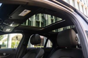 Melns Mercedes-Benz C43 AMG 2018 Viļņa, ar dzinēja tilpumu 3.00 L un nobraukumu 128 tūkst. km par 24900 €, foto 34 vietnē AUTOMOTO.COM.LV