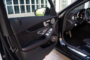 Melns Mercedes-Benz C43 AMG 2018 Viļņa, ar dzinēja tilpumu 3.00 L un nobraukumu 128 tūkst. km par 24900 €, foto 36 vietnē AUTOMOTO.COM.LV