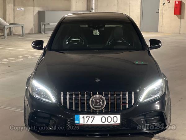 Melns Mercedes-Benz C43 AMG 2019 Tallina, ar dzinēja tilpumu 3.00 L un nobraukumu 112 tūkst. km par 43900 €, foto 8 vietnē AUTOMOTO.COM.LV