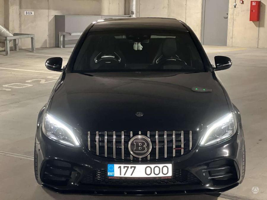Black Mercedes-Benz C43 AMG 2019 in Tallinn, with an engine capacity of 3.00 L and mileage of 130 thousand km for 39900 €, photo 3 on AUTOMOTO.COM.LV