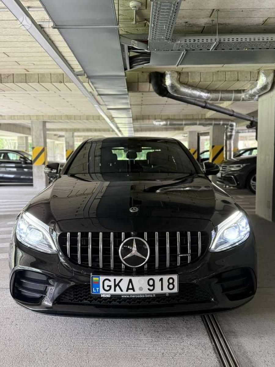 Черный Мерседес C43 AMG 2019 в Каунас, объемом двигателя 3.00 л и пробегом 158 тыс. км за 27000 €, фото 5 на AUTOMOTO.COM.LV