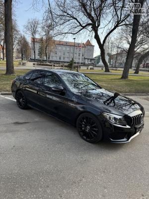 Черный Мерседес C43 AMG 2021 в Каунас, объемом двигателя 3.00 л и пробегом 61 тыс. км за 33000 €, фото  на AUTOMOTO.COM.LV