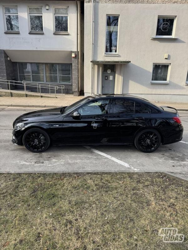 Melns Mercedes-Benz C43 AMG 2021 Kauņa, ar dzinēja tilpumu 3.00 L un nobraukumu 61 tūkst. km par 33000 €, foto 5 vietnē AUTOMOTO.COM.LV