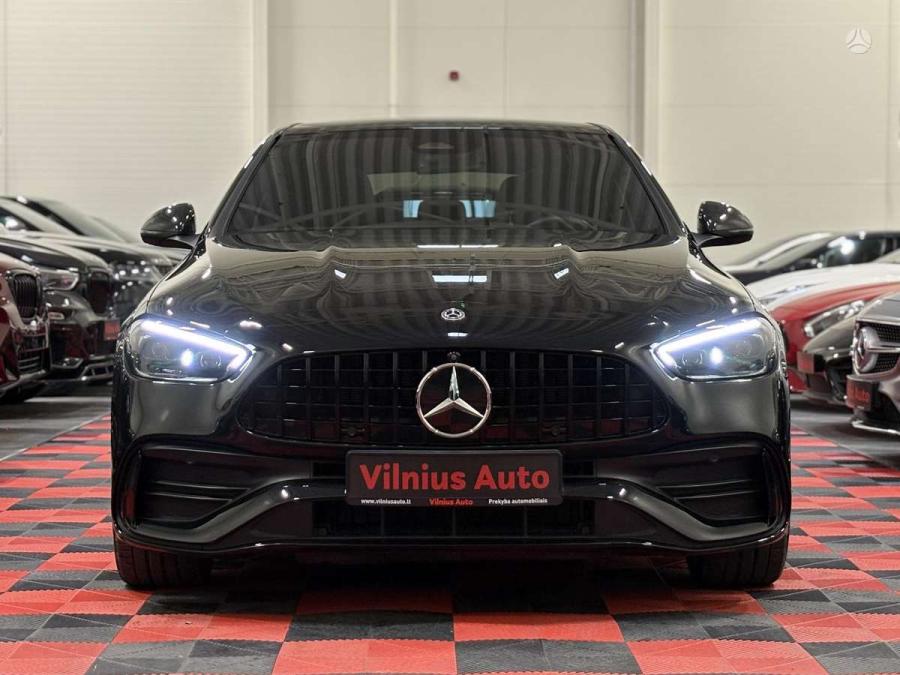 Черный Мерседес C43 AMG 2023 в Вильнюс, объемом двигателя 1.99 л и пробегом 18 тыс. км за 61990 €, фото 3 на AUTOMOTO.COM.LV