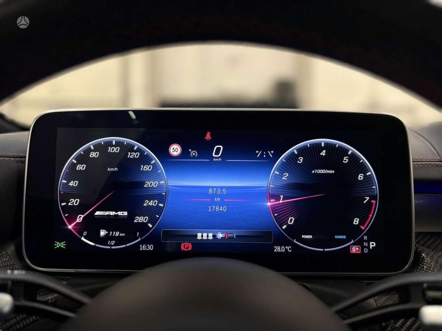 Черный Мерседес C43 AMG 2023 в Вильнюс, объемом двигателя 1.99 л и пробегом 18 тыс. км за 61990 €, фото 23 на AUTOMOTO.COM.LV