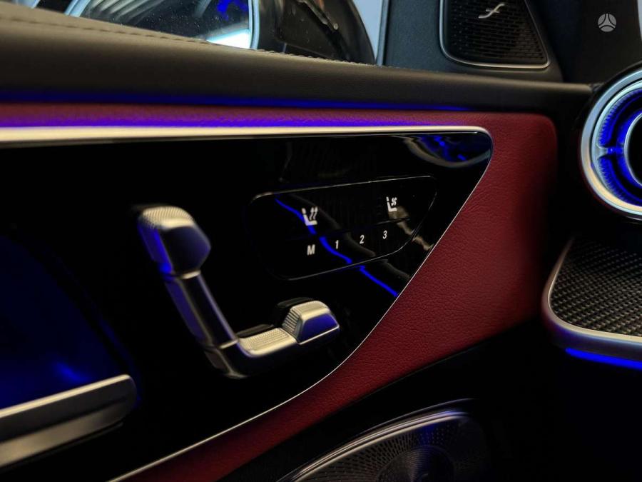 Черный Мерседес C43 AMG 2024 в Каунас, объемом двигателя 1.99 л и пробегом 9 тыс. км за 53990 €, фото 36 на AUTOMOTO.COM.LV