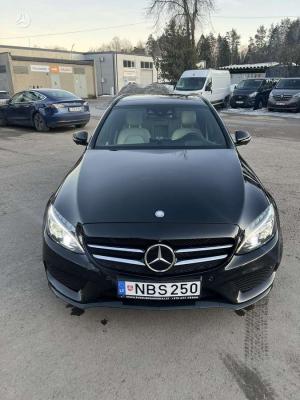 Черный Мерседес C43 AMG 2016 в Вильнюс, объемом двигателя 3.00 л и пробегом 253 тыс. км за 19500 €, фото 9 на AUTOMOTO.COM.LV