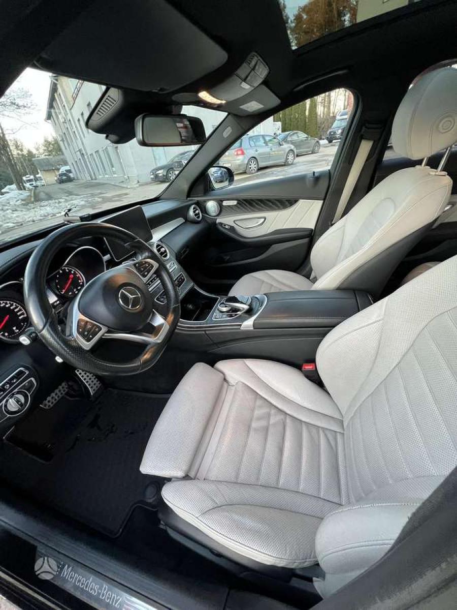 Черный Мерседес C43 AMG 2016 в Вильнюс, объемом двигателя 3.00 л и пробегом 253 тыс. км за 19500 €, фото 19 на AUTOMOTO.COM.LV