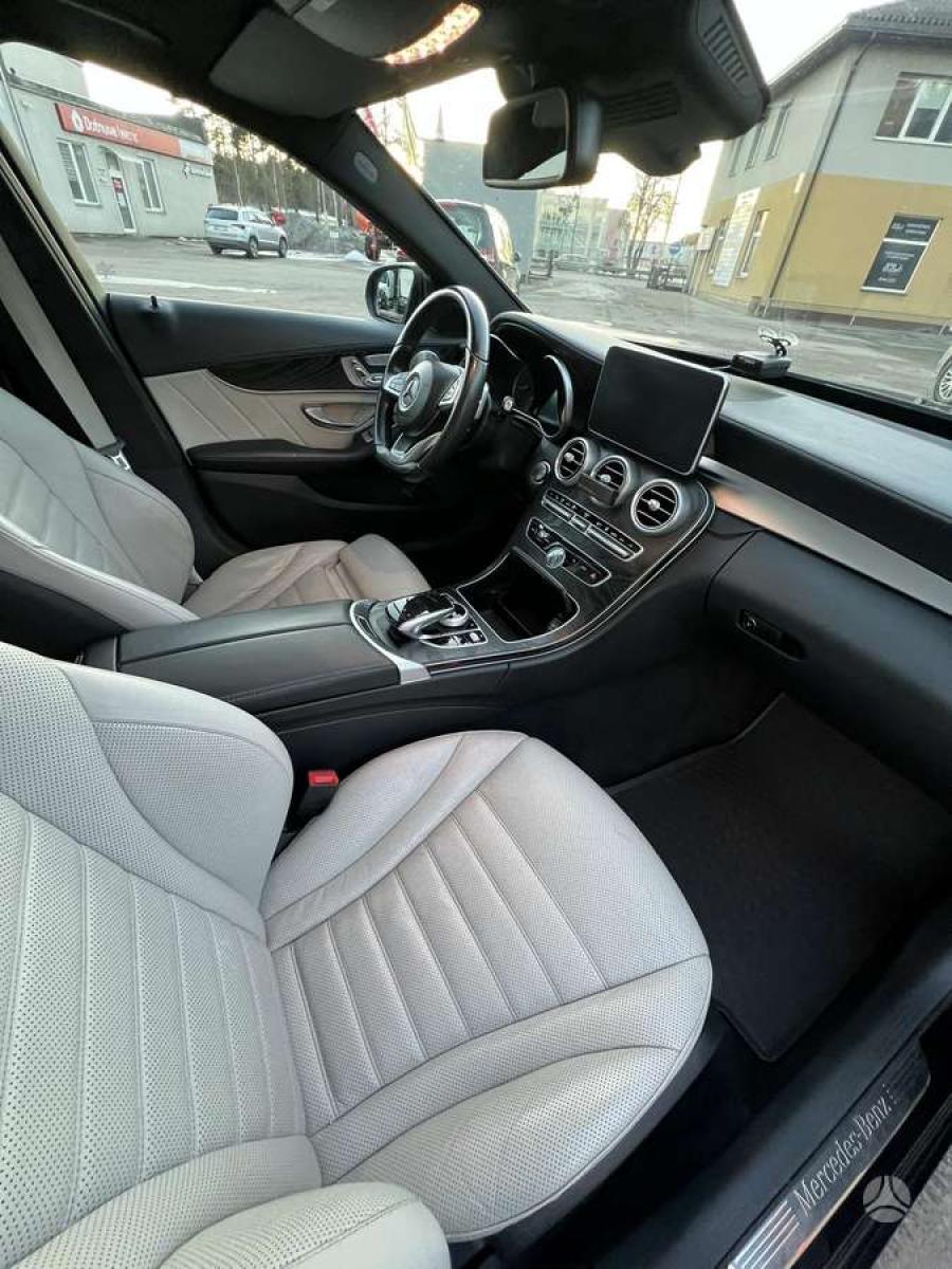 Черный Мерседес C43 AMG 2016 в Вильнюс, объемом двигателя 3.00 л и пробегом 253 тыс. км за 19500 €, фото 22 на AUTOMOTO.COM.LV