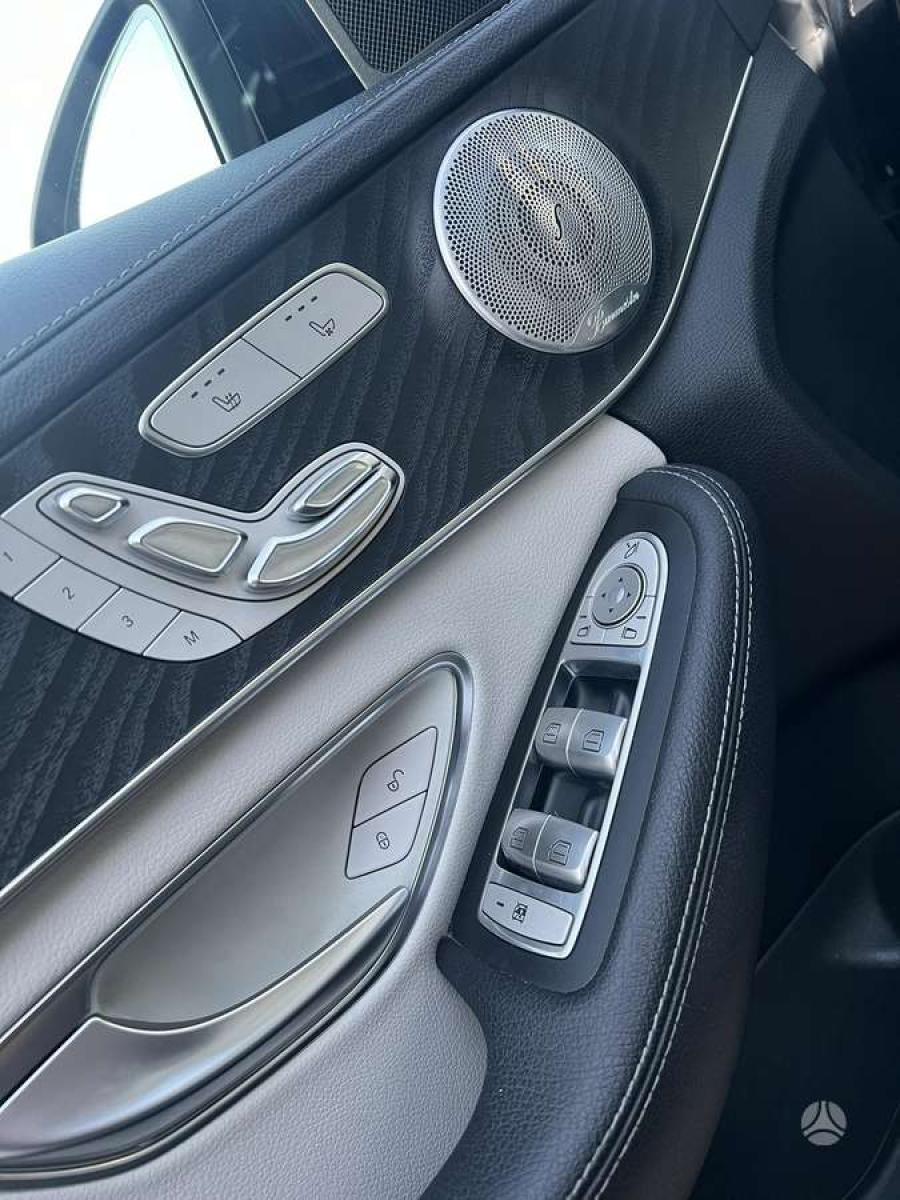 Черный Мерседес C43 AMG 2016 в Вильнюс, объемом двигателя 3.00 л и пробегом 253 тыс. км за 19500 €, фото 30 на AUTOMOTO.COM.LV