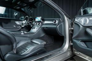 Серый Мерседес C43 AMG 2019 в Вильнюс, объемом двигателя 3.00 л и пробегом 71 тыс. км за 34998 €, фото 32 на AUTOMOTO.COM.LV