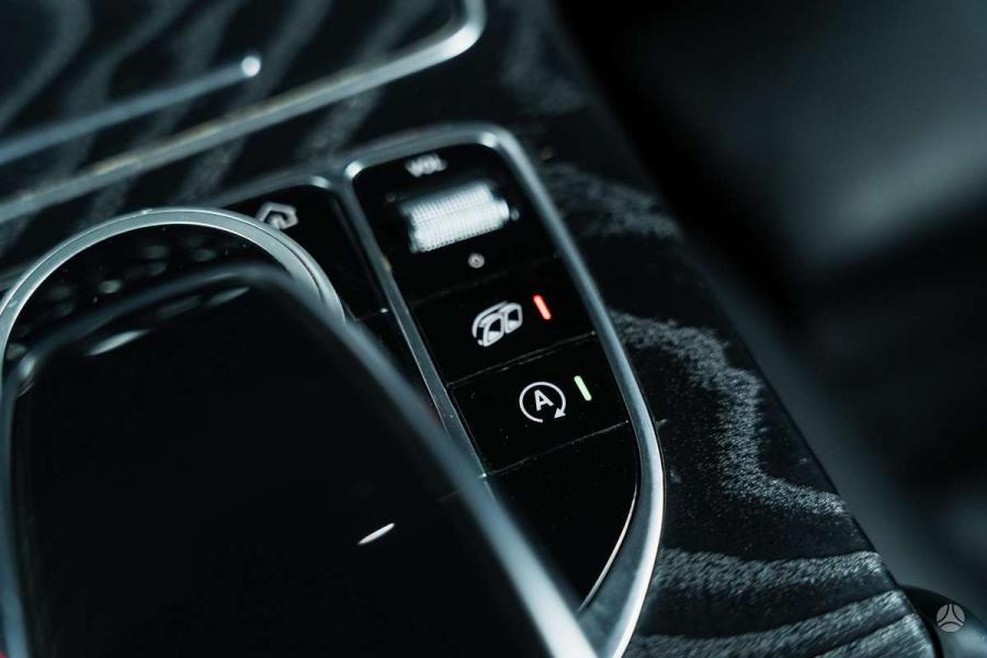 Серый Мерседес C43 AMG 2019 в Вильнюс, объемом двигателя 3.00 л и пробегом 71 тыс. км за 34998 €, фото 33 на AUTOMOTO.COM.LV