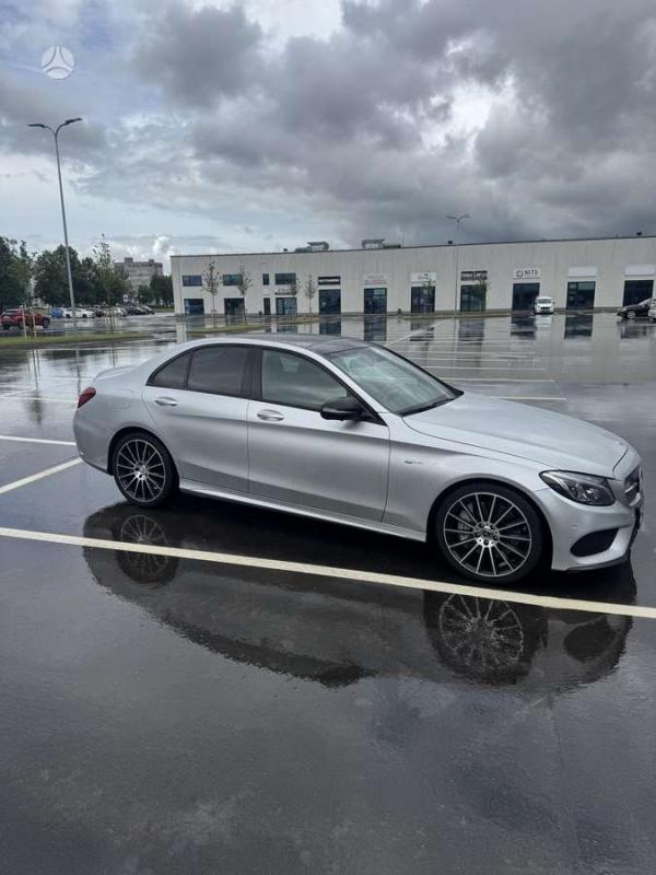 Pelēks Mercedes-Benz C43 AMG 2017 Kauņa, ar dzinēja tilpumu 3.00 L un nobraukumu 196 tūkst. km par 23000 €, foto 3 vietnē AUTOMOTO.COM.LV