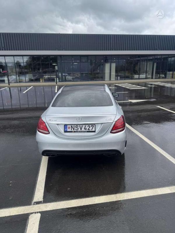 Pelēks Mercedes-Benz C43 AMG 2017 Kauņa, ar dzinēja tilpumu 3.00 L un nobraukumu 196 tūkst. km par 23000 €, foto 4 vietnē AUTOMOTO.COM.LV