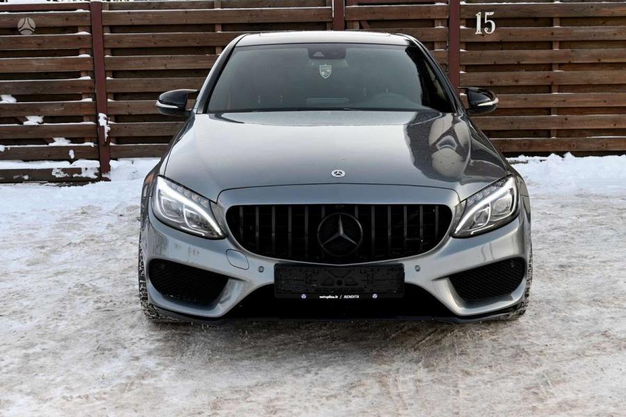 Серый Мерседес C43 AMG 2018 в Кретинга, объемом двигателя 3.00 л и пробегом 97 тыс. км за 26999 €, фото 2 на AUTOMOTO.COM.LV